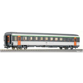 45733 2nd class Corail Vtu open seating car with swing-plug doors