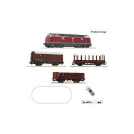 5110008 z21 start digital set: Diesel locomotive class 221 with goods ...
